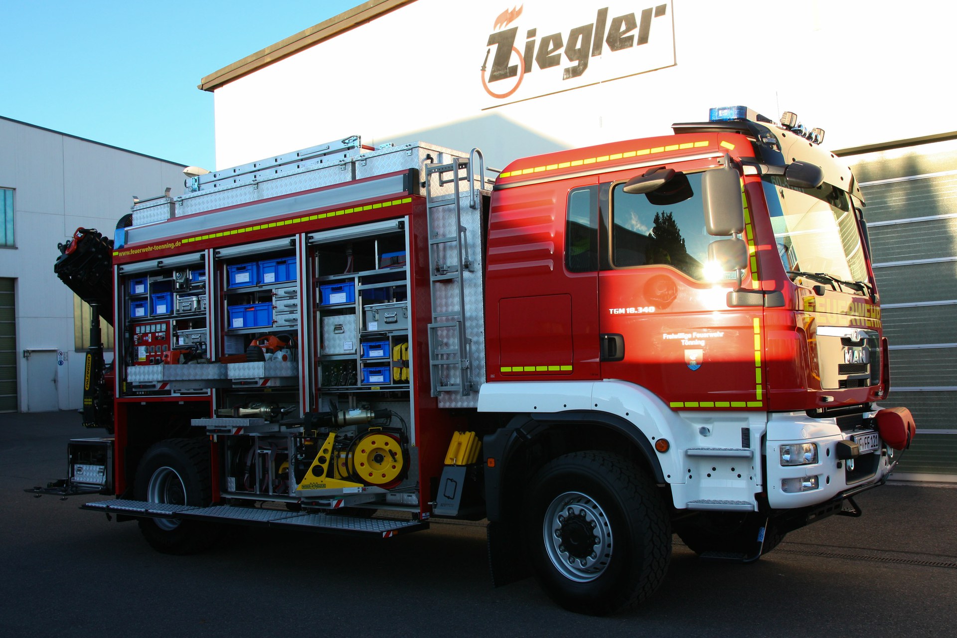 Ziegler RW Kran an die FF Tönning — ZIEGLER Feuerwehrfahrzeuge