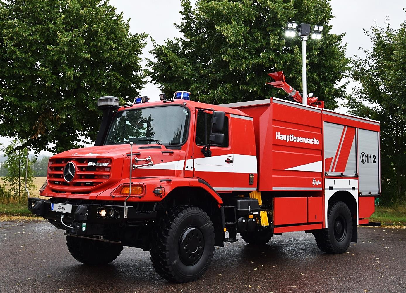 Ziegler TLF 3000 an die Henne - Unimog GmbH / Vattenfall Europe Mining ...