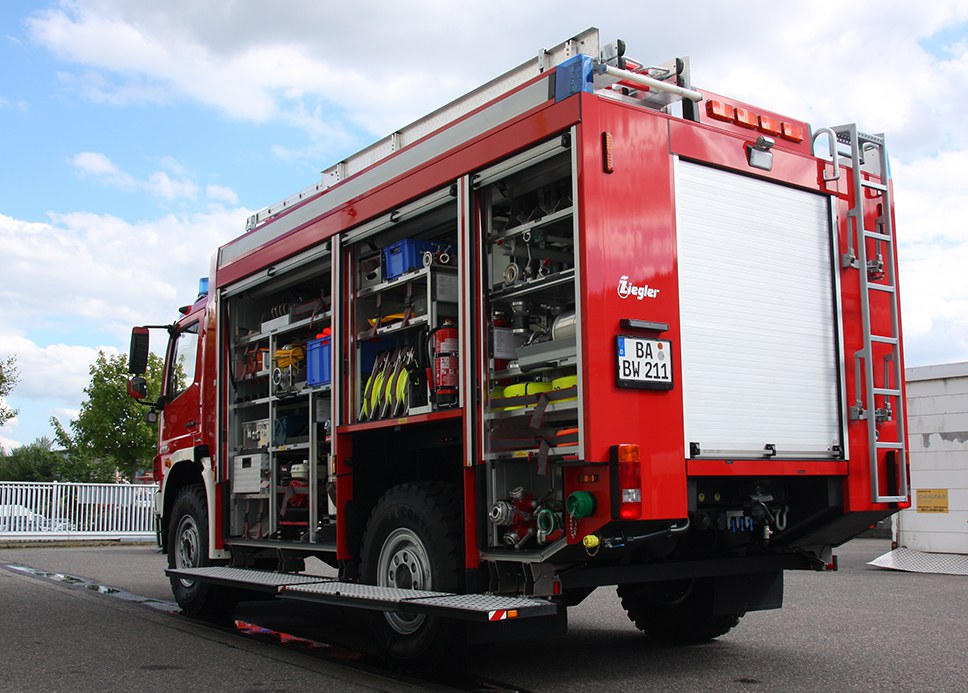 ZIEGLER TLF 3000 an die FF Markt Burgwindheim — ZIEGLER Feuerwehrfahrzeuge