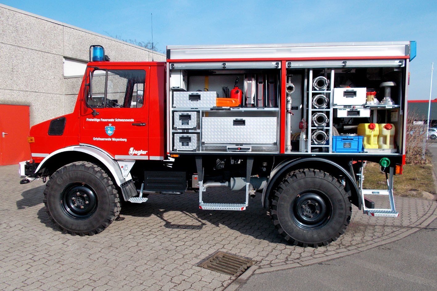 Ziegler TLF 8/18 an die Gemeinde Schwanewede für die OF Meyenburg — ZIEGLER Feuerwehrfahrzeuge