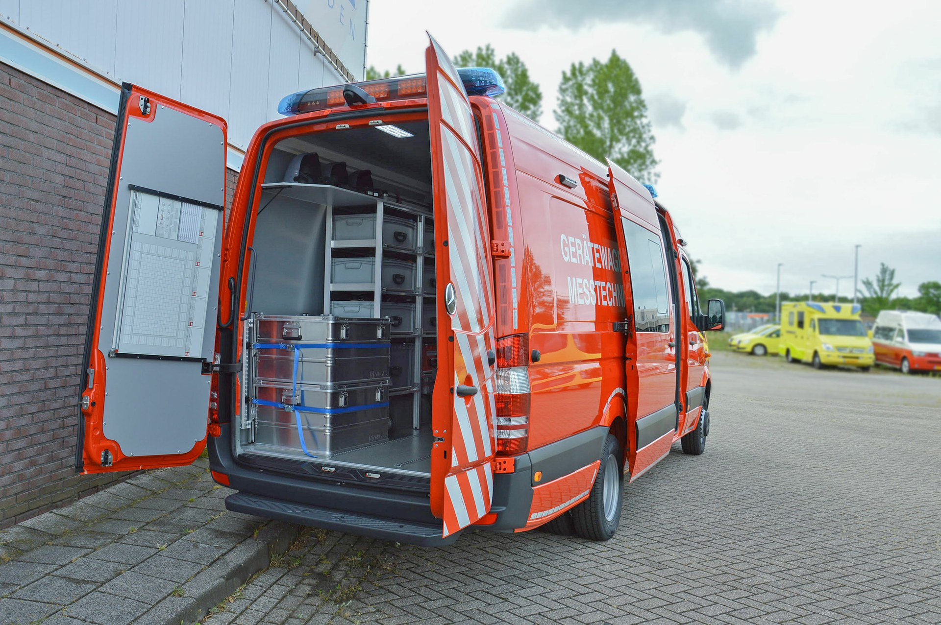 Visser GW-Mess an das IdF NRW Münster — ZIEGLER Feuerwehrfahrzeuge