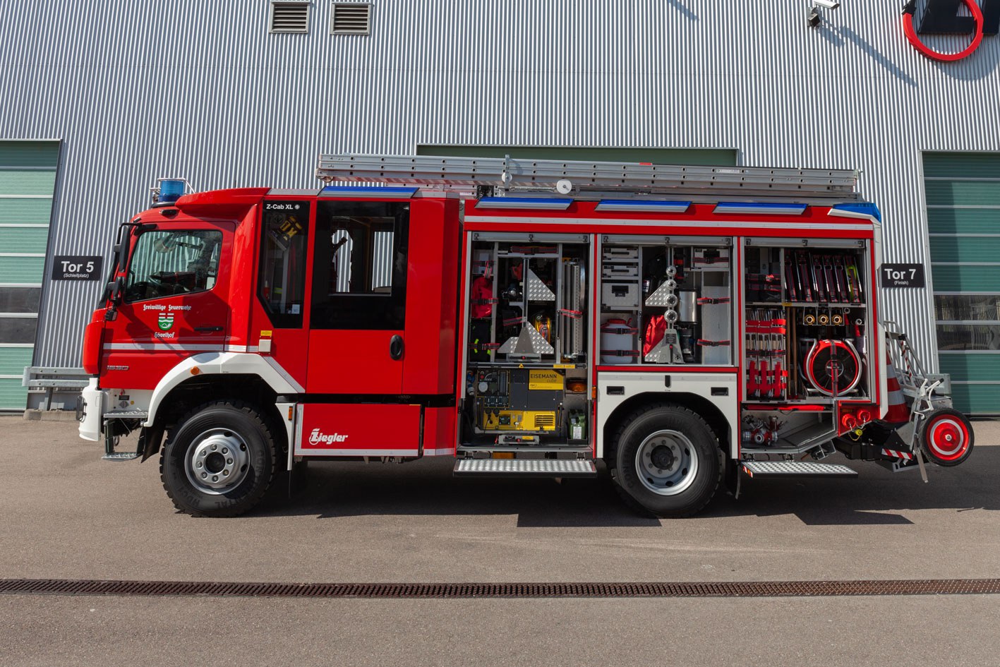 ZIEGLER HLF 20 an die FF Hövelhof — ZIEGLER Feuerwehrfahrzeuge