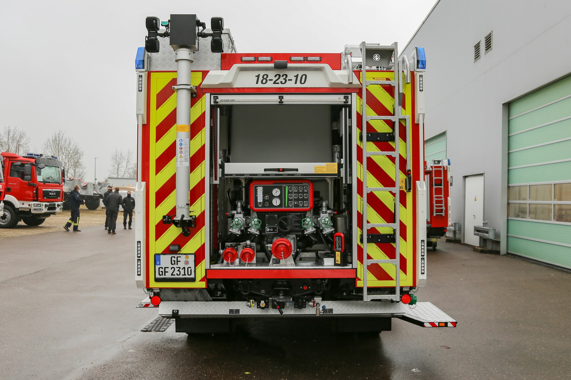 ZIEGLER TLF 3000 an die FF Meine — ZIEGLER Feuerwehrfahrzeuge