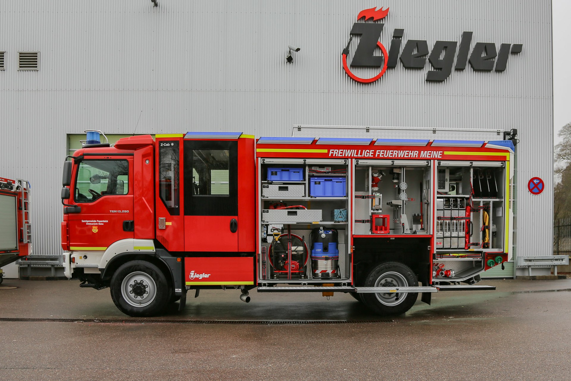 ZIEGLER TLF 3000 an die FF Meine — ZIEGLER Feuerwehrfahrzeuge