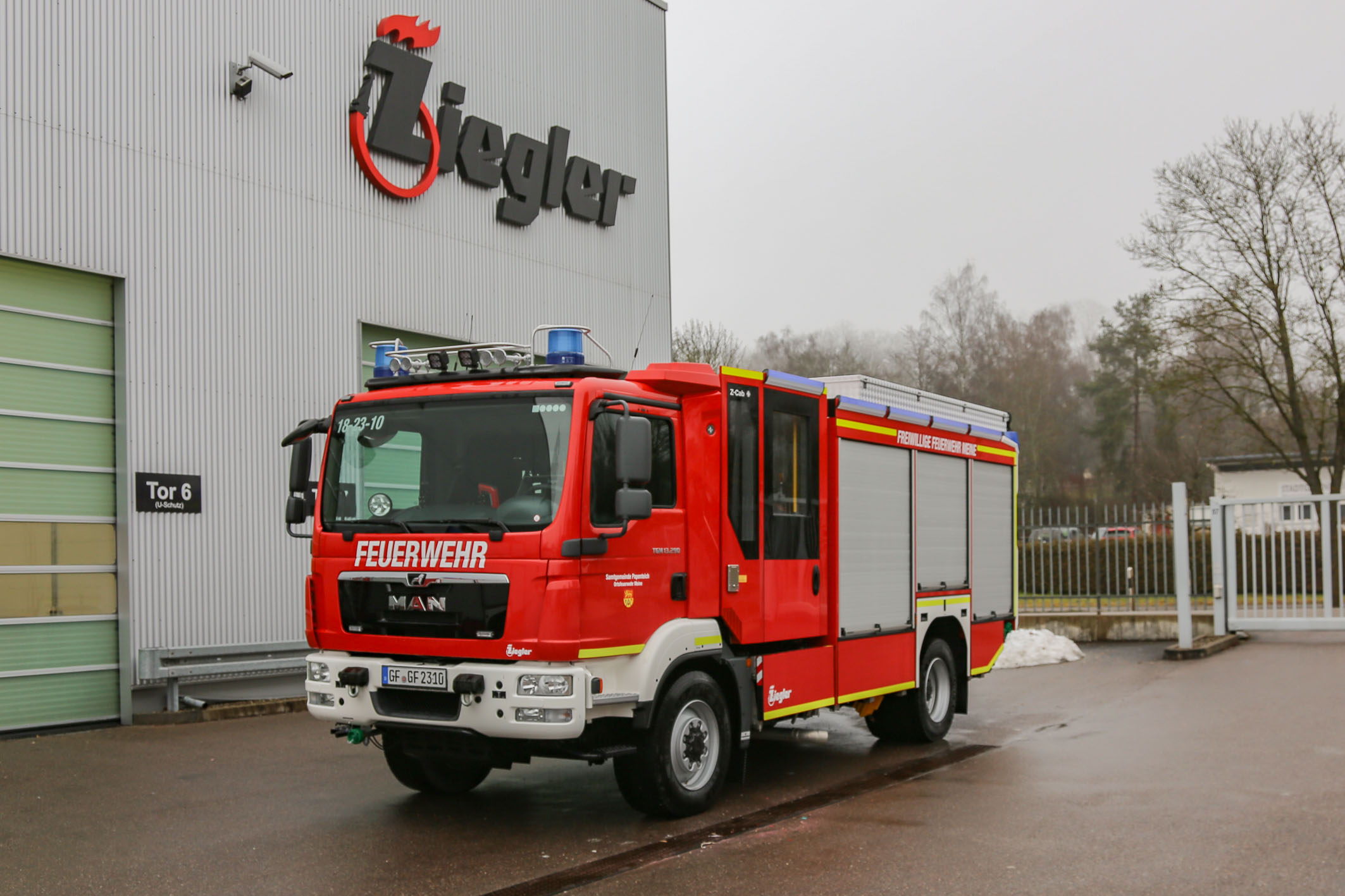 ZIEGLER TLF 3000 an die FF Meine — ZIEGLER Feuerwehrfahrzeuge