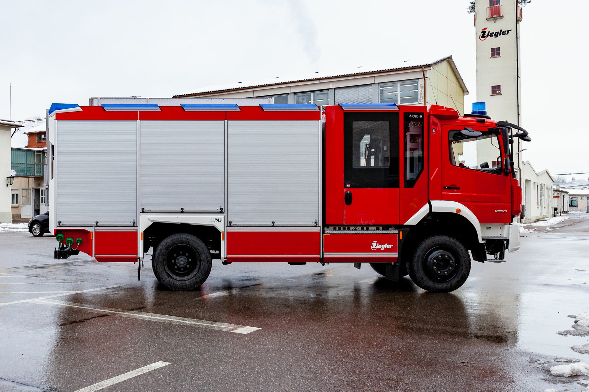 ZIEGLER HLF 20 to the fire department of Bentfeld — ZIEGLER ...