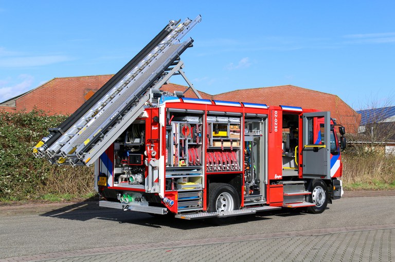 ZIEGLER delivers new firefighting vehicle to the Safety Region Fryslân ...