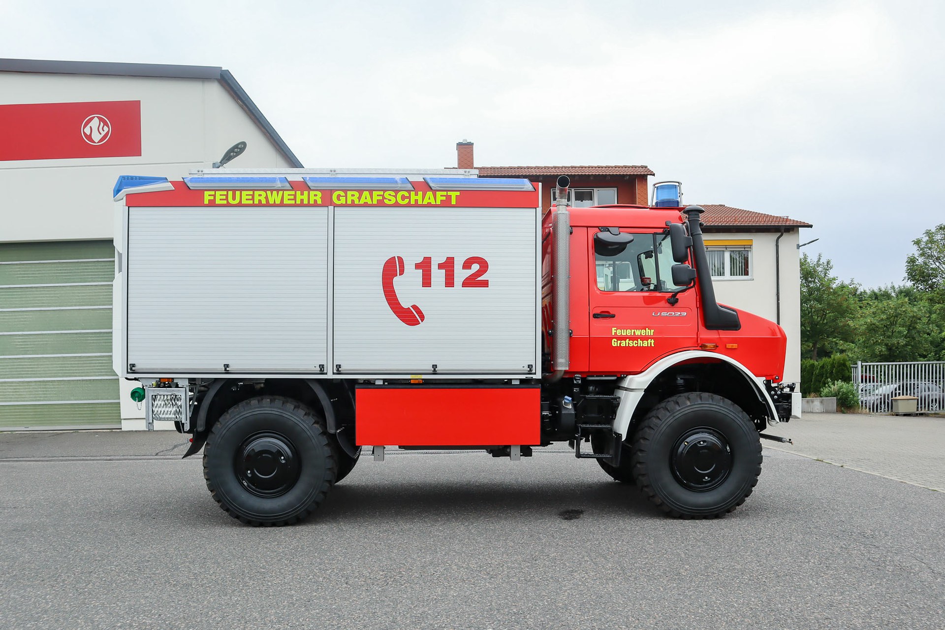 ZIEGLER TLF 3000 an die FF Grafschaft — ZIEGLER Feuerwehrfahrzeuge