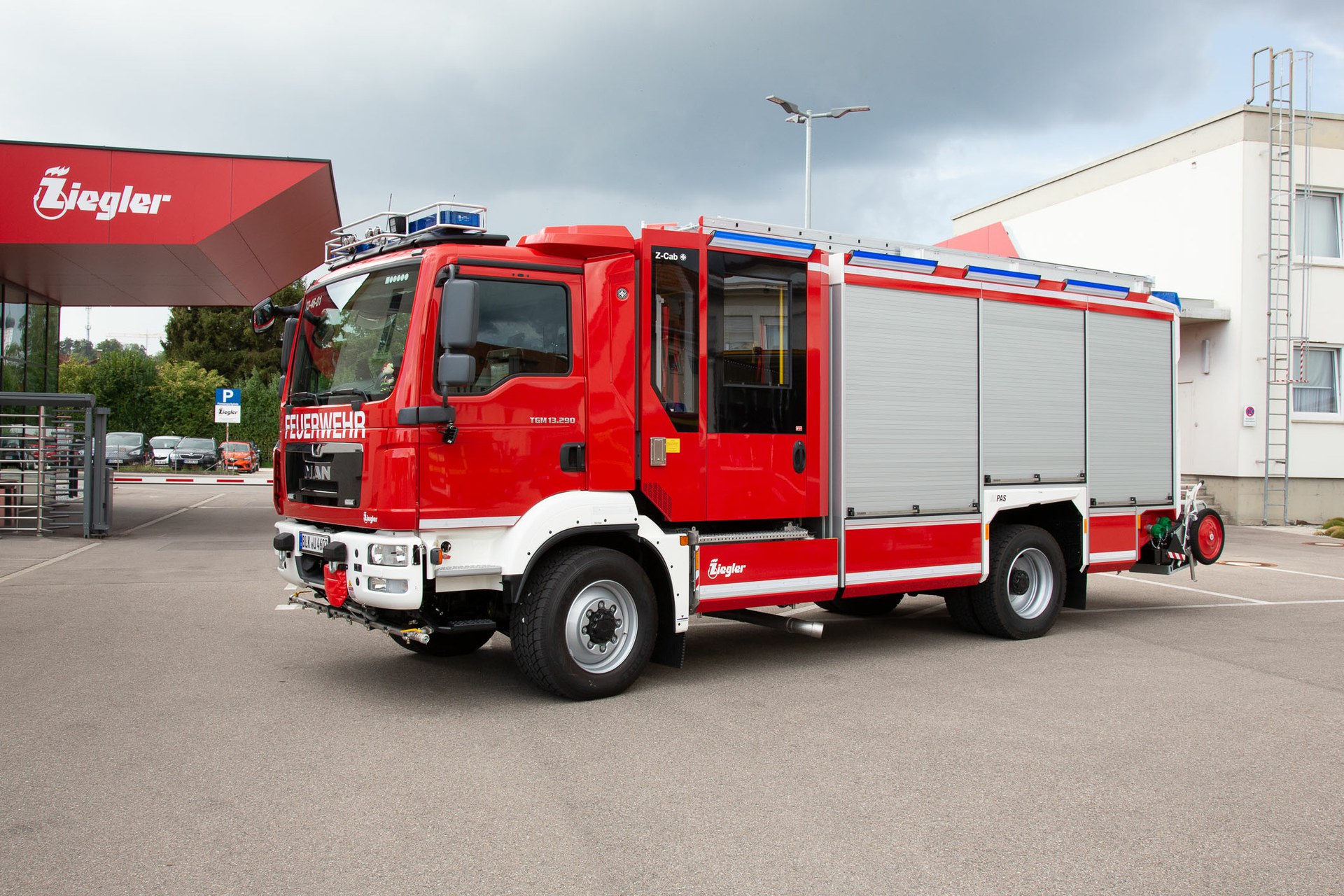 ZIEGLER HLF 20 an die FF Nebra — ZIEGLER Feuerwehrfahrzeuge