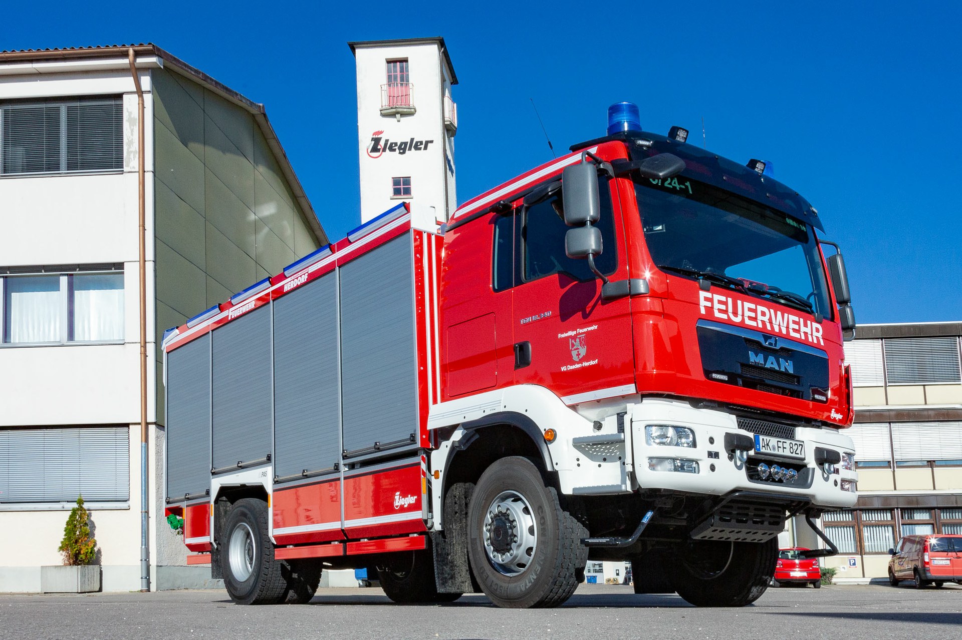 ZIEGLER TLF 4000 an die FF VG Daaden-Herdorf — ZIEGLER Feuerwehrfahrzeuge