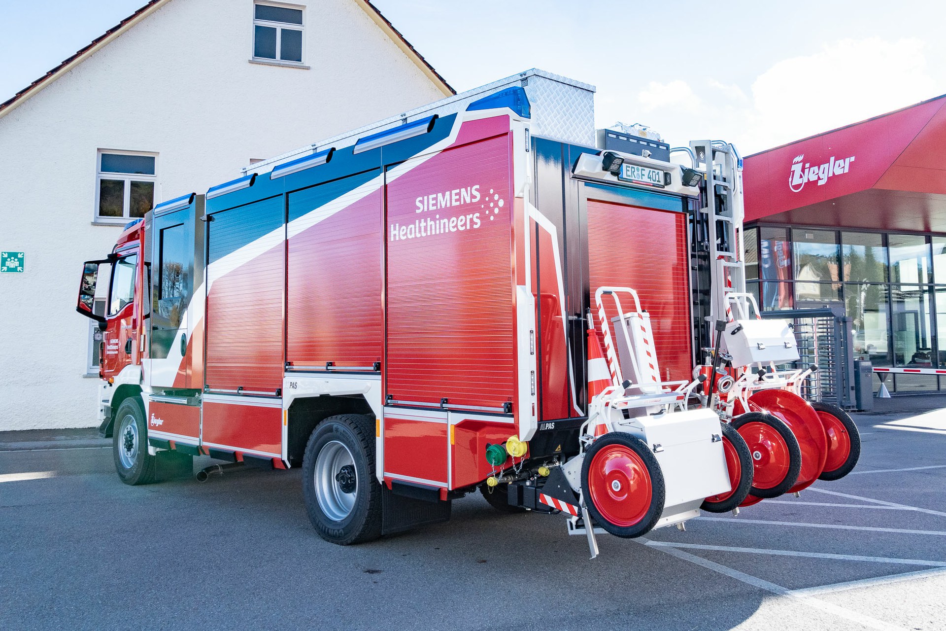 ZIEGLER HLF 20 an die WF Siemens Healthineers — ZIEGLER Feuerwehrfahrzeuge