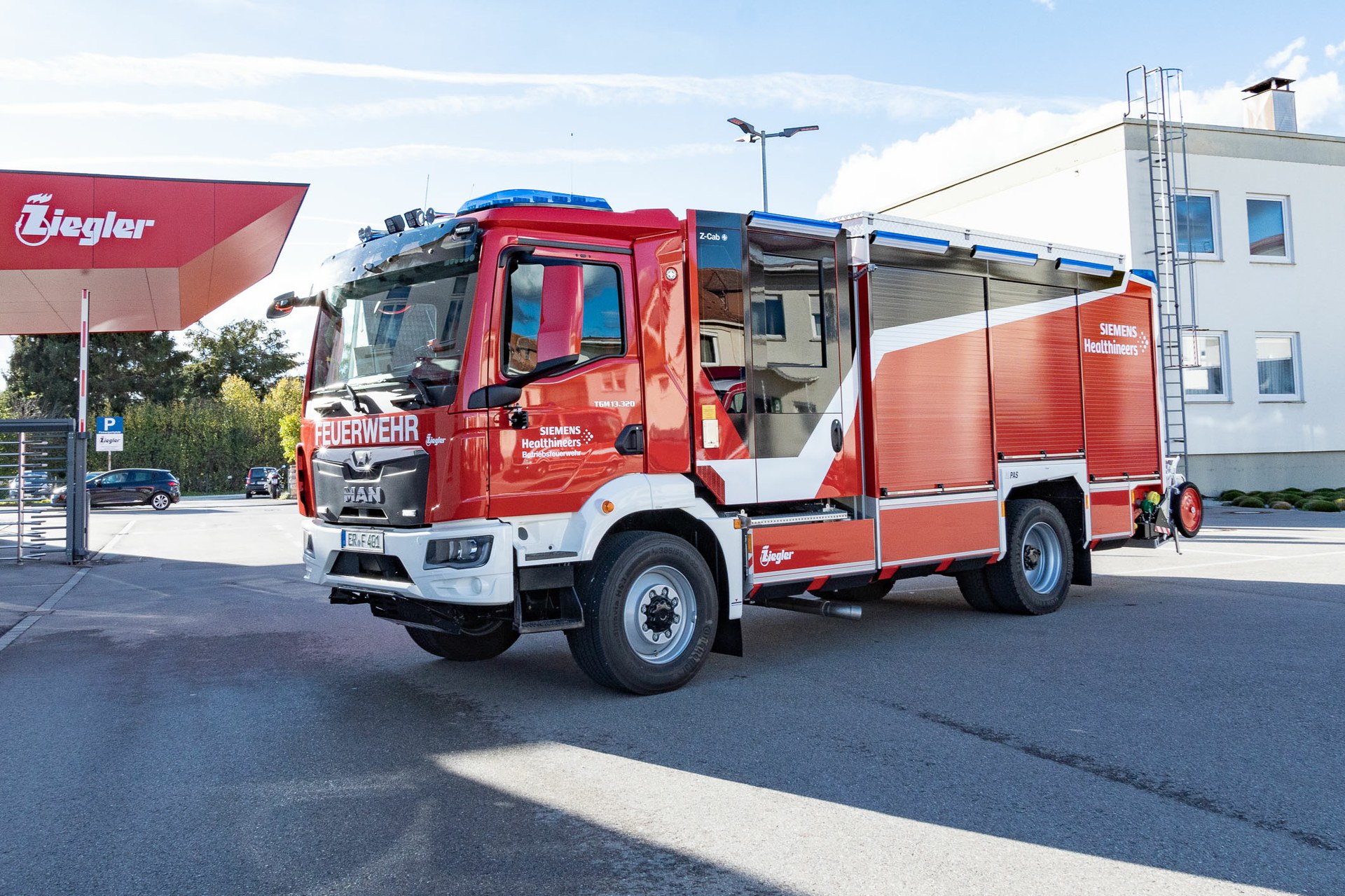 ZIEGLER HLF 20 an die WF Siemens Healthineers — ZIEGLER Feuerwehrfahrzeuge
