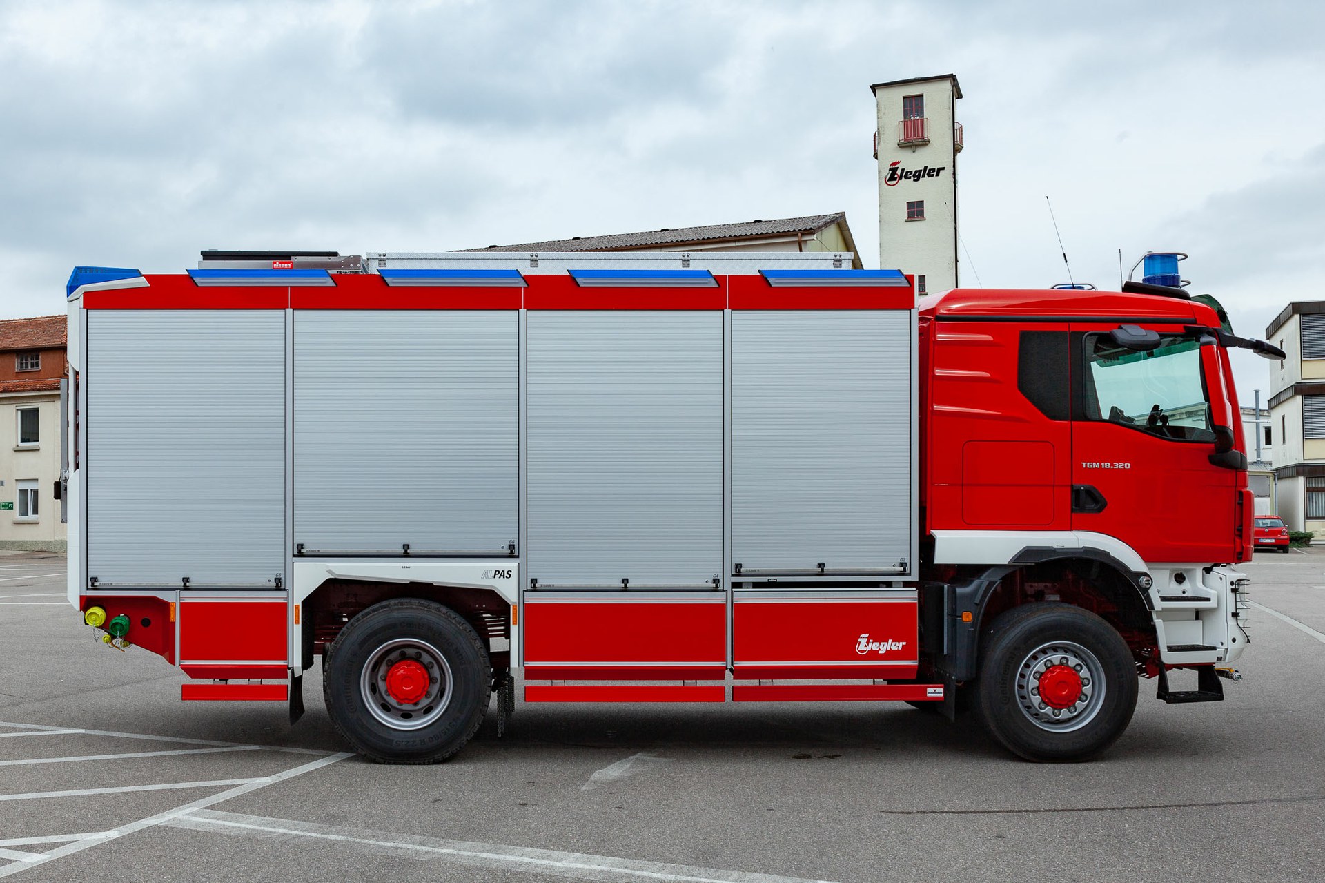 ZIEGLER TLF 4000 an die FF Wertheim — ZIEGLER Feuerwehrfahrzeuge