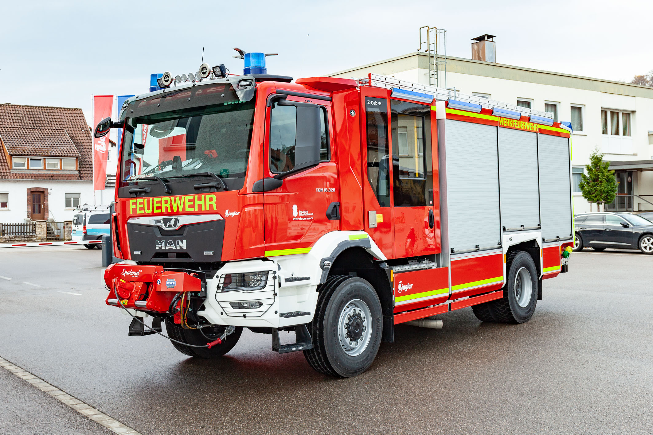 ZIEGLER HLF 20 an die WF Deutsche Edelstahlwerke — ZIEGLER Feuerwehrfahrzeuge