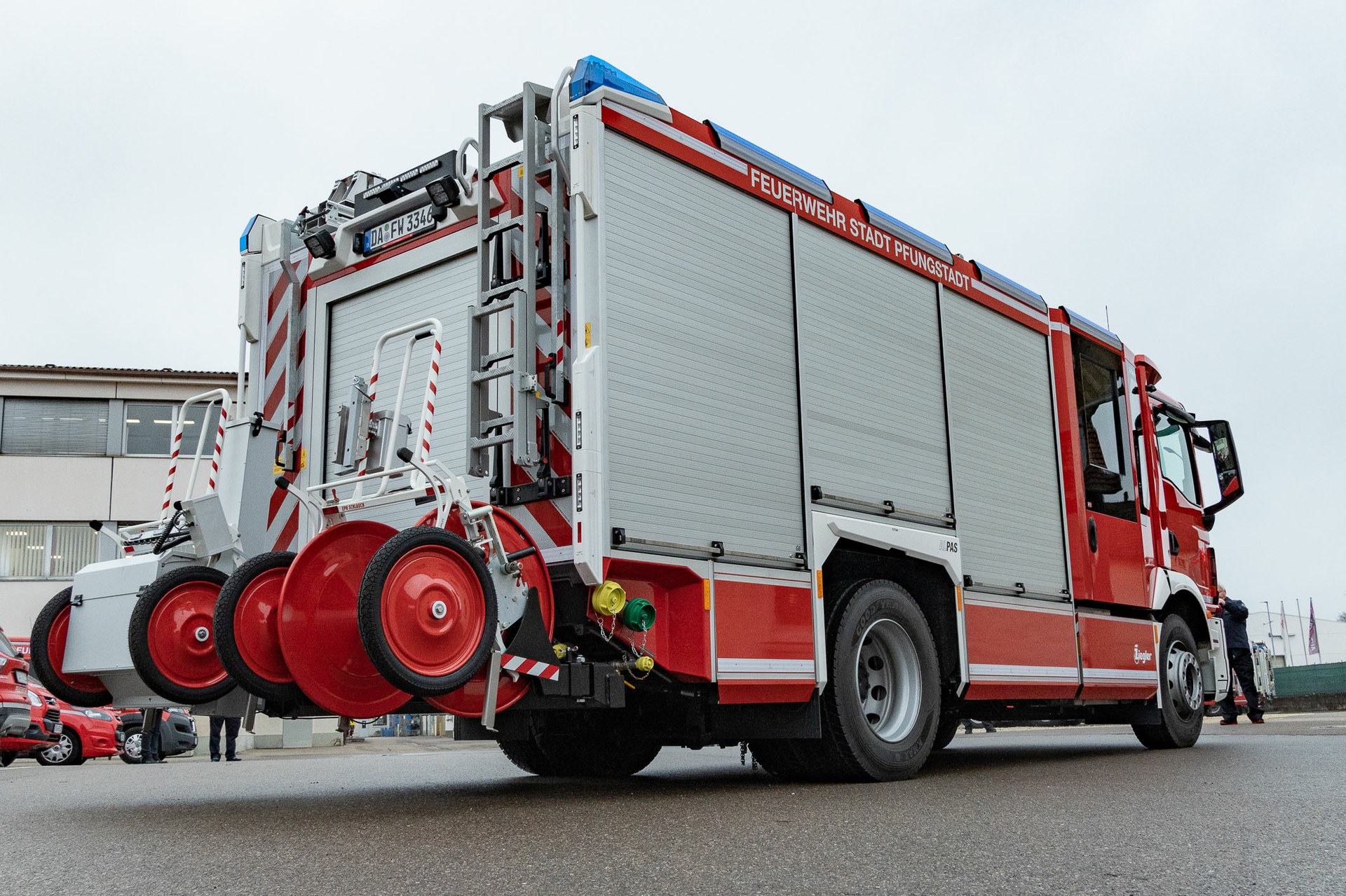 Zwei ZIEGLER HLF 20 an die FF Pfungstadt — ZIEGLER Feuerwehrfahrzeuge