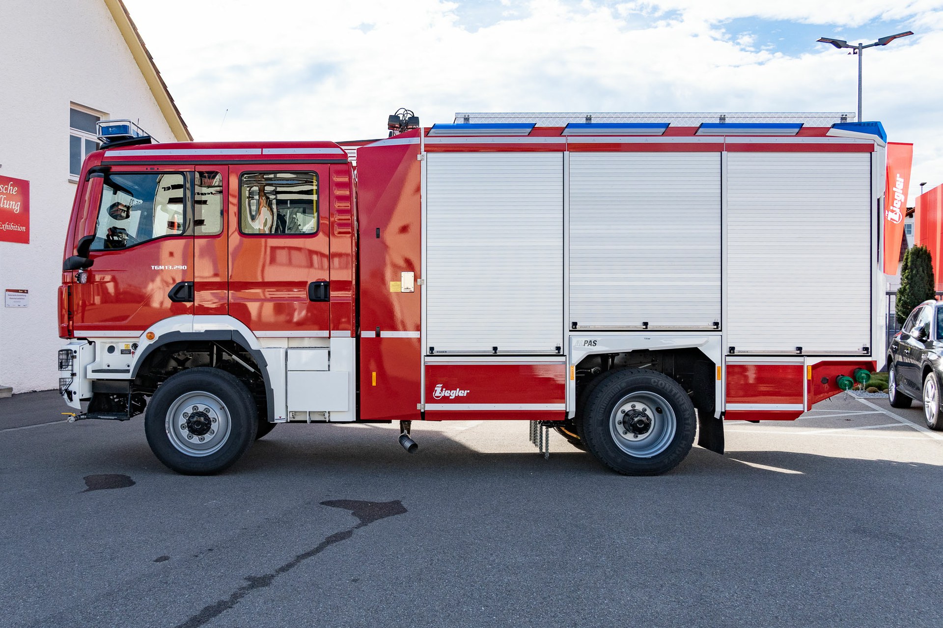 ZIEGLER TLF 3000 an die FF Quedlinburg — ZIEGLER Feuerwehrfahrzeuge