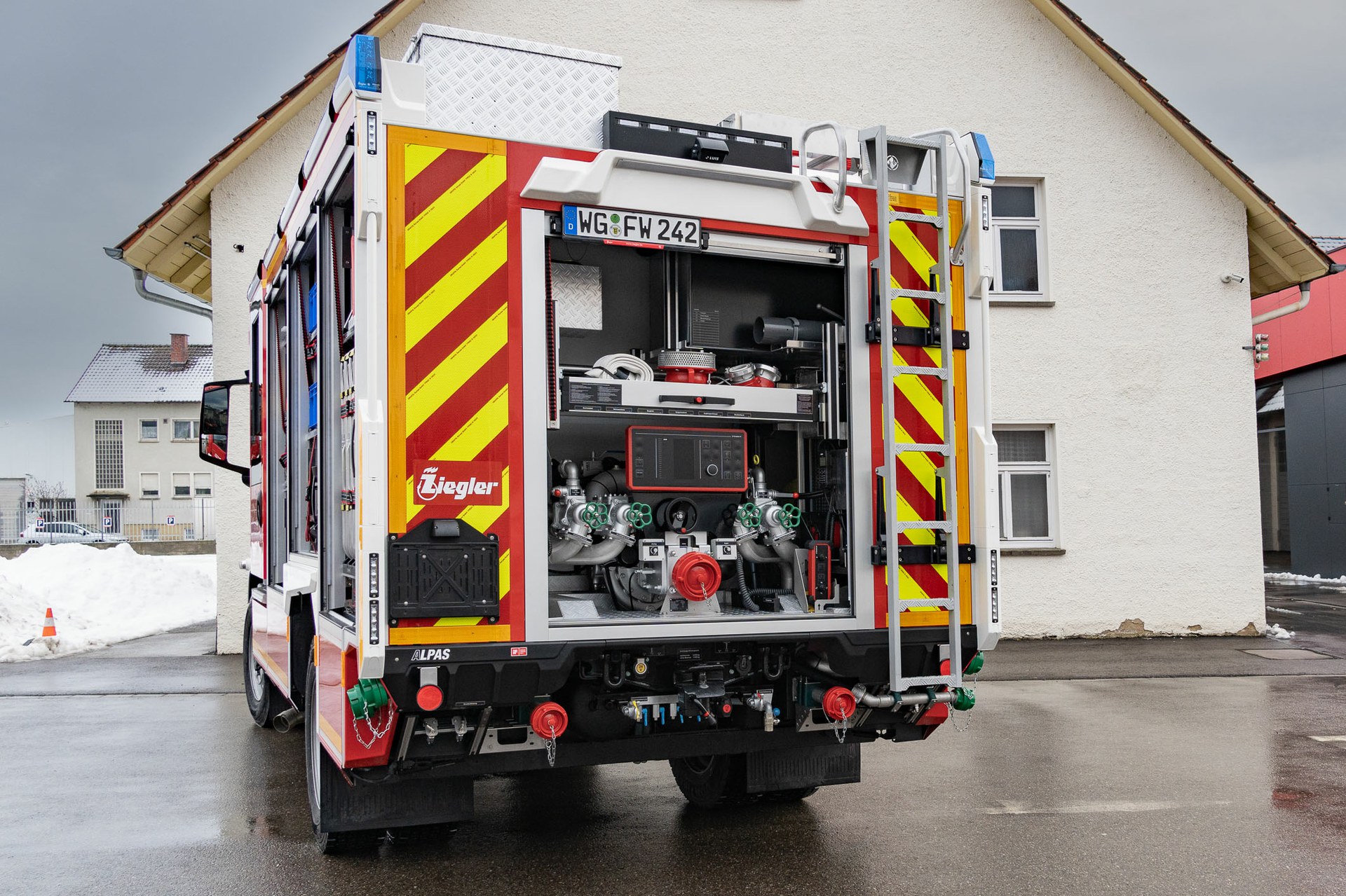 ZIEGLER LF 10 an die FF Wangen im Allgäu — ZIEGLER Feuerwehrfahrzeuge