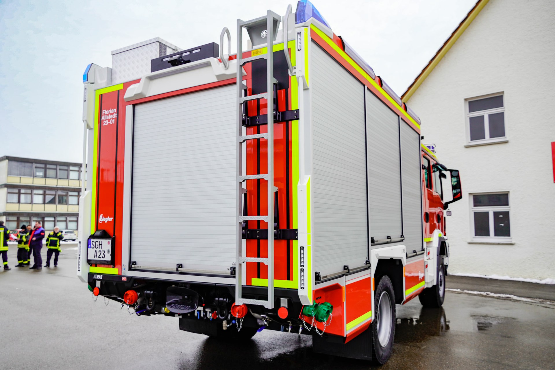 ZIEGLER TLF 3000 an die FF Allstedt-Zilly — ZIEGLER Feuerwehrfahrzeuge