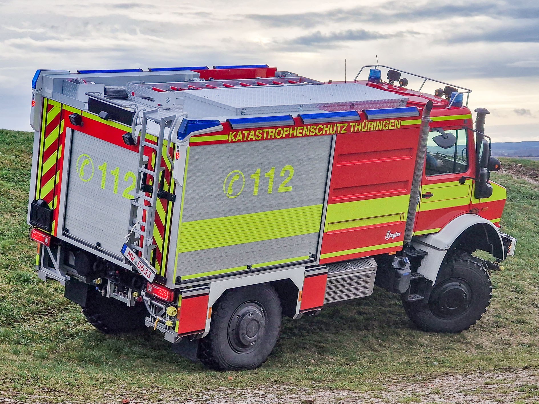 Vier ZIEGLER TLF Wald auf Unimog Fahrgestell an das Land Thüringen — ZIEGLER Feuerwehrfahrzeuge