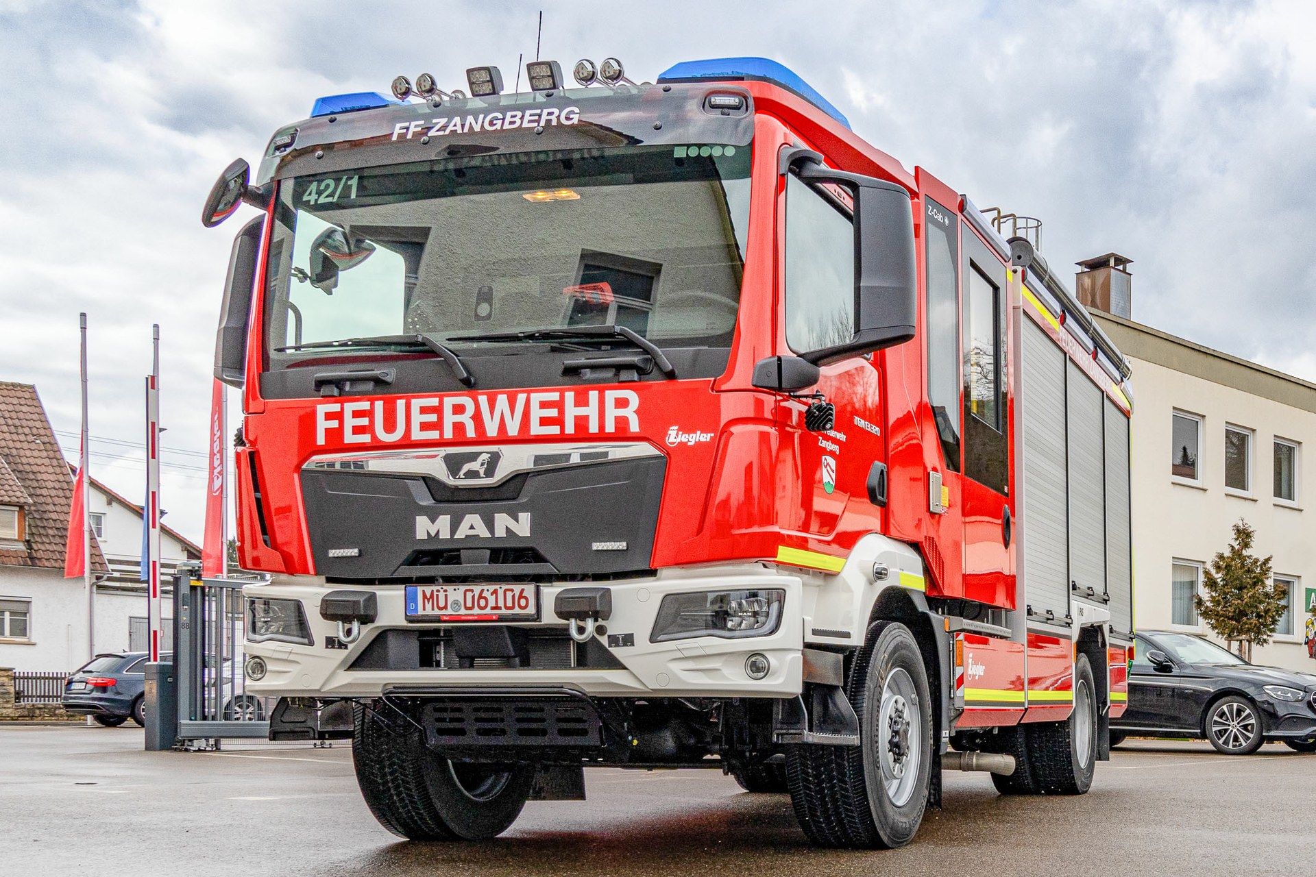 ZIEGLER HLF 10 to the fire department of Zangberg — ZIEGLER ...