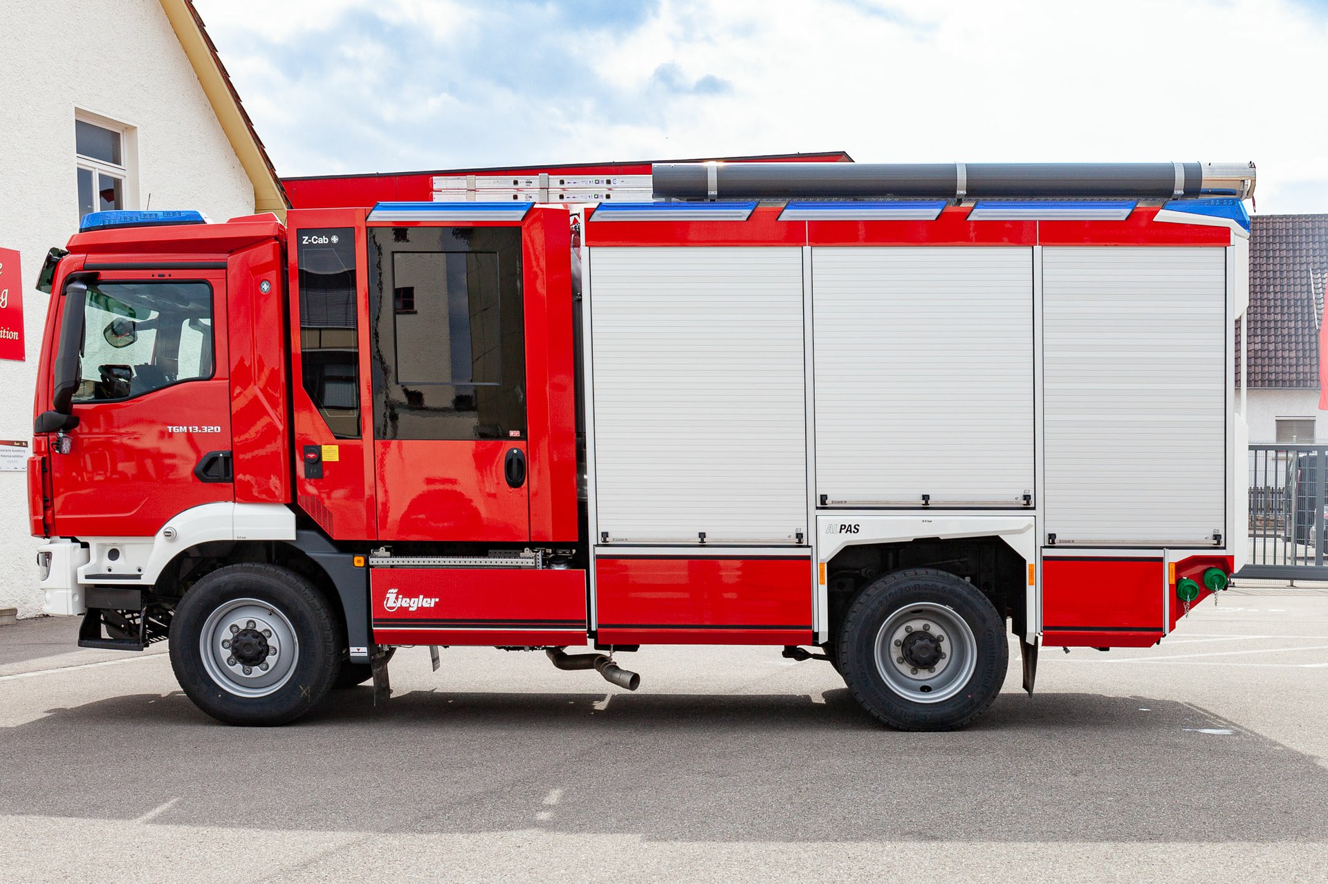 ZIEGLER LF 10 an die FF Emmerting — ZIEGLER Feuerwehrfahrzeuge