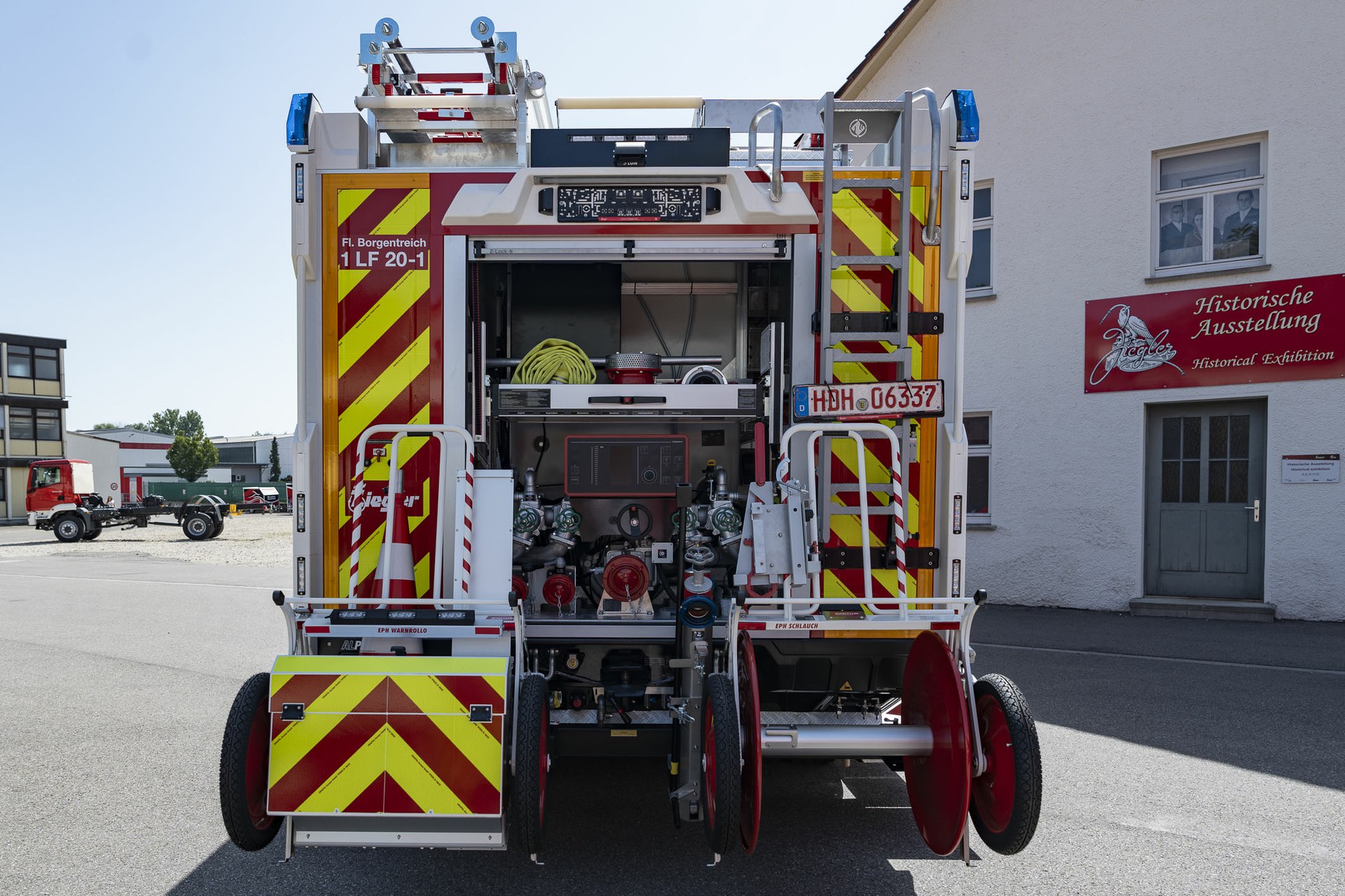 ZIEGLER LF 20 to the fire department of Bogentreich — ZIEGLER ...