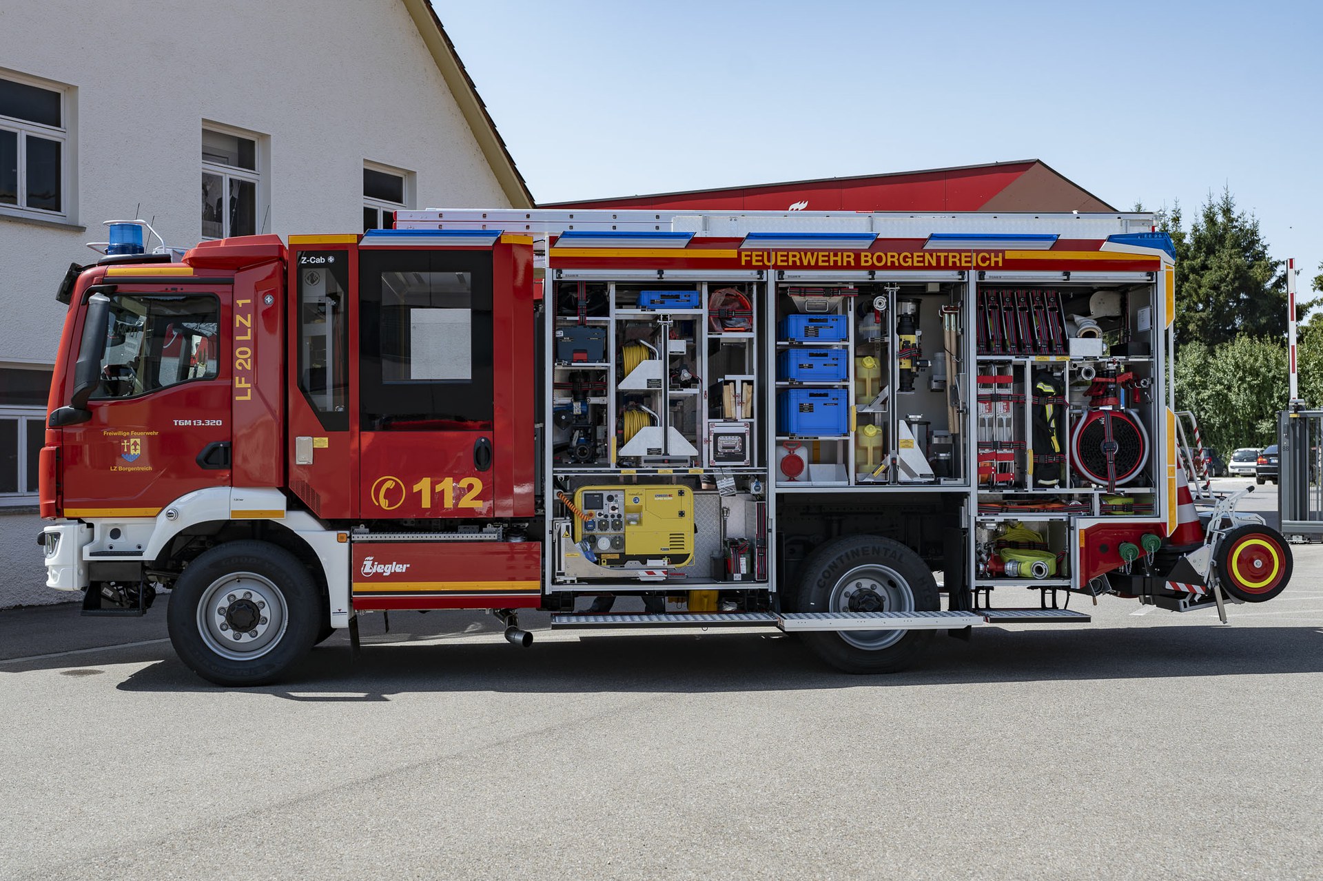 ZIEGLER LF 20 to the fire department of Bogentreich — ZIEGLER ...